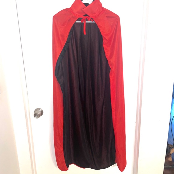 Other | Nwot Adults Black And Red Vampire Halloween Cape Cloak ...